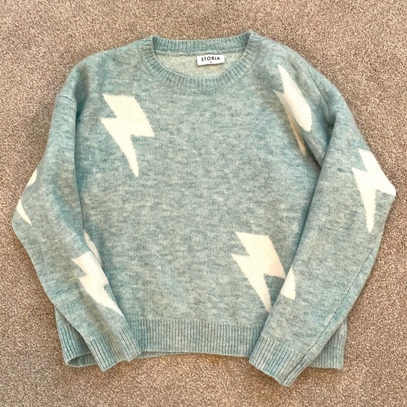 Storia | Sweaters | Lightning Bolt Super Soft Adorable Sweater | Poshmark